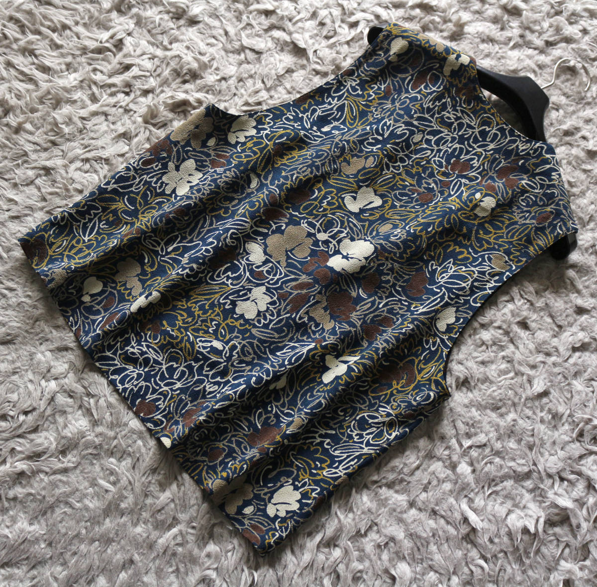 詩仙堂 ヒトシタムラ ちりめんベスト /N863(Mサイズ)｜売買されたオークション情報、yahooの商品情報をアーカイブ公開 ...