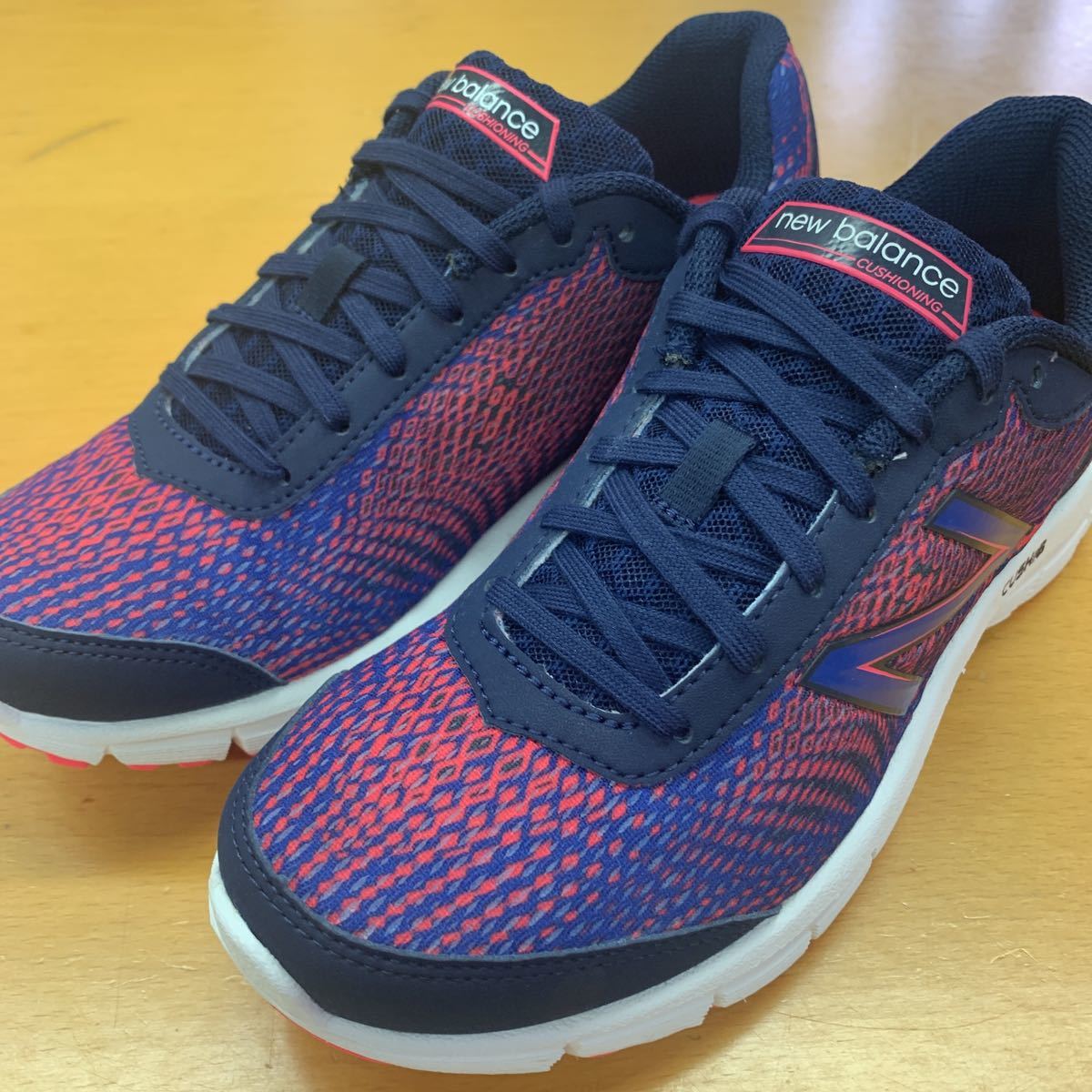 2225 ニューバランス スニーカー 23cm W575CN1 new balance(23.0cm)｜売買されたオークション情報、yahoo ...