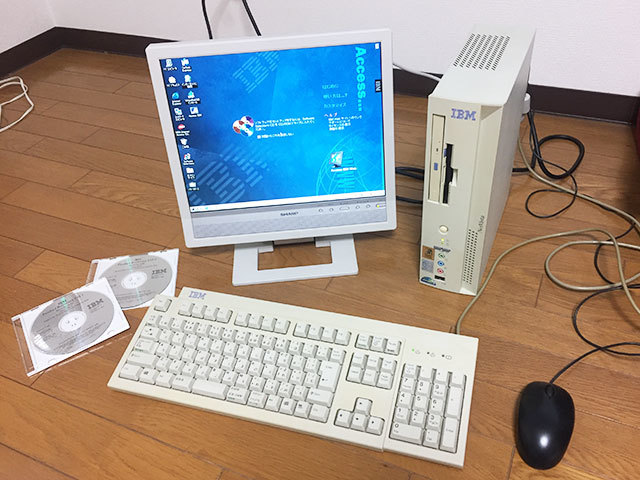 レトロ Windows98SE 6881-70J IBMデスクトップ リカバリディスク付属 モニター キーボード マウス付(デスクトップ ...