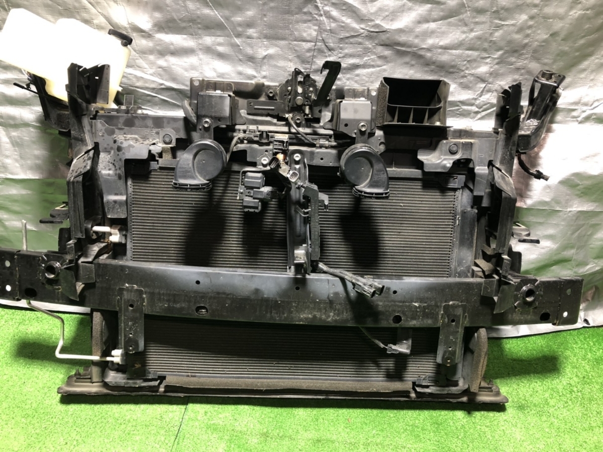 アルファード 30 後期 AGH30 2.5 ラジエーター コンデンサー サポート(ラジエーター)｜売買されたオークション情報、yahooの商品情報をアーカイブ公開 - オークファン ...