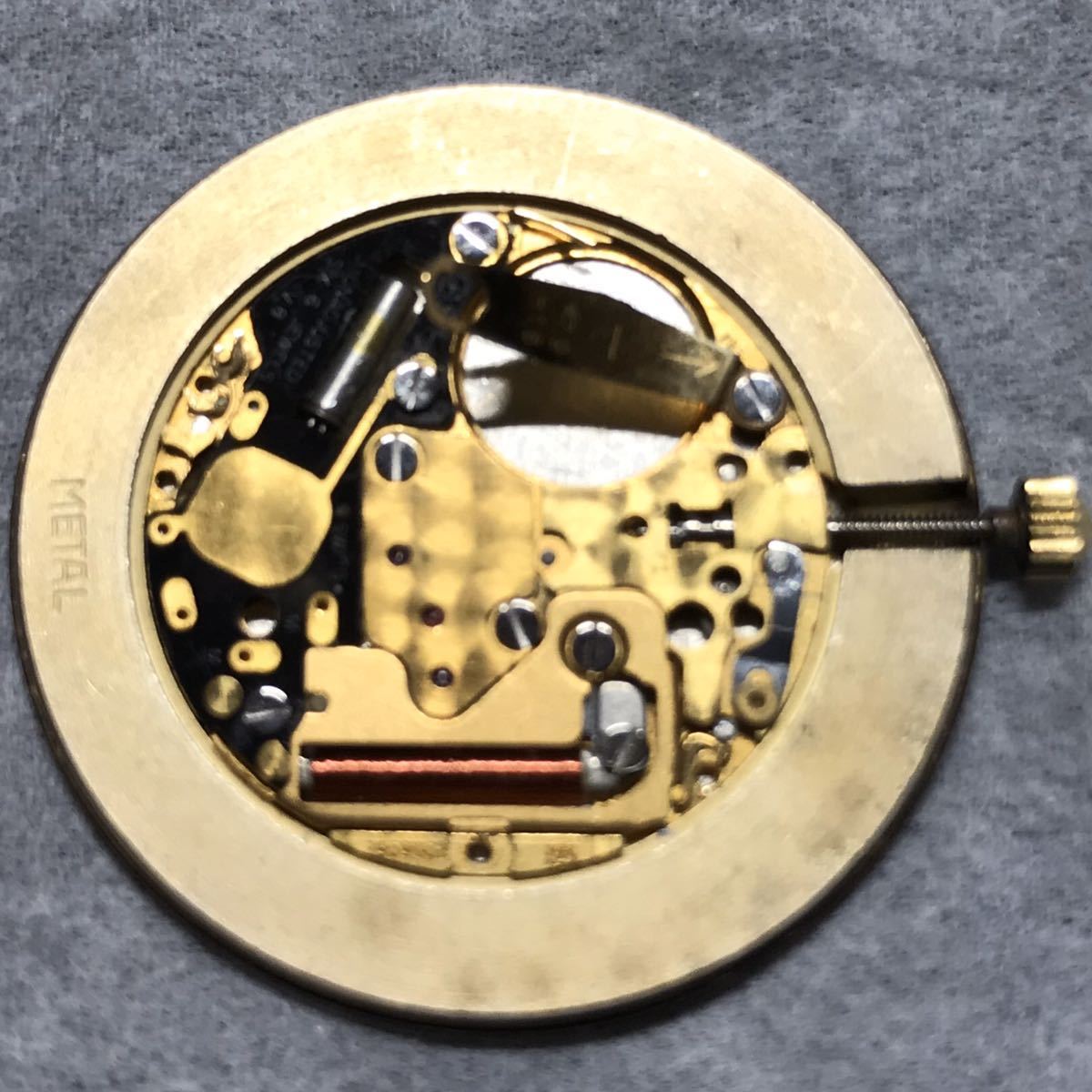 ETA エタ 959.001 ムーブメント 3個セット OMEGA オメガ 1377(アナログ（クォーツ式）)｜売買されたオークション情報、yahooの商品情報をアーカイブ公開 ...