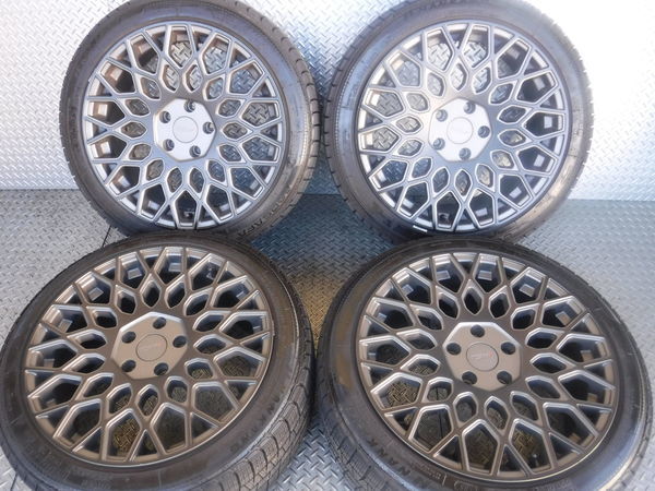 TSW oslo RF オスロ 18インチ 8.5J +40 5穴 PCD114.3 225/45R18 スタッドレス付き 4本セット きれい ...