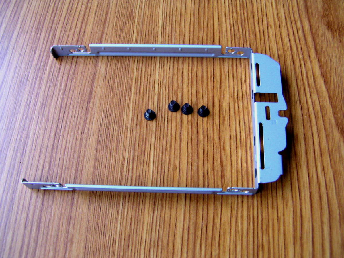 東芝 dynabook B553 B554 B453 純正HDDマウンタ ネジ付 B453/J.L.M . B553/J.L B554/k L ...