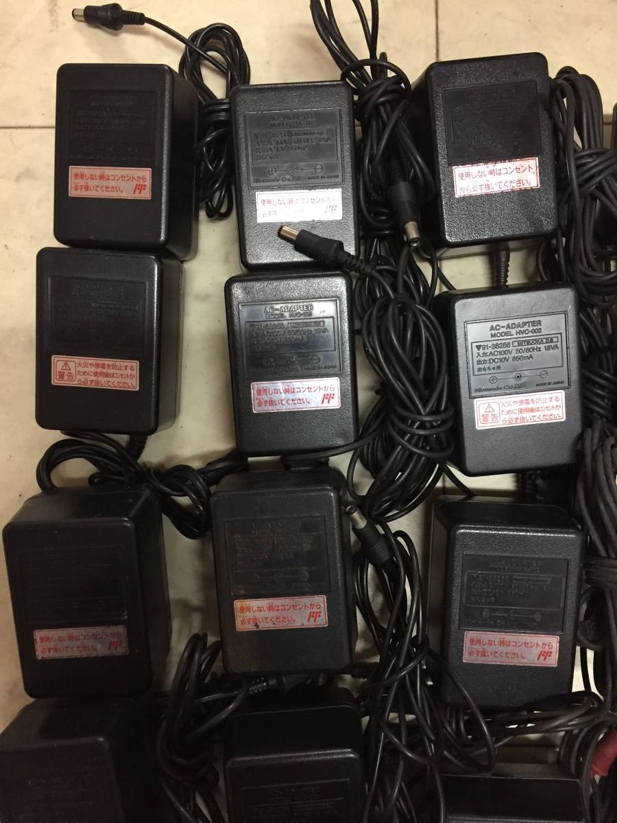 O8804 Nintendo ACアダプタ 30個まとめ/HVC-002 14個 /GB-8 3個 /HVC-025 7個 /GBP-01 2個 /SBX-02 2個 /SA-190B 1個 ...