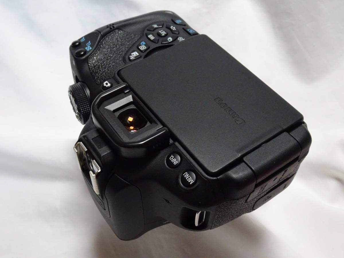 Canon kiss X7i ボディ(キヤノン)｜売買されたオークション情報、yahooの商品情報をアーカイブ公開 - オークファン ...