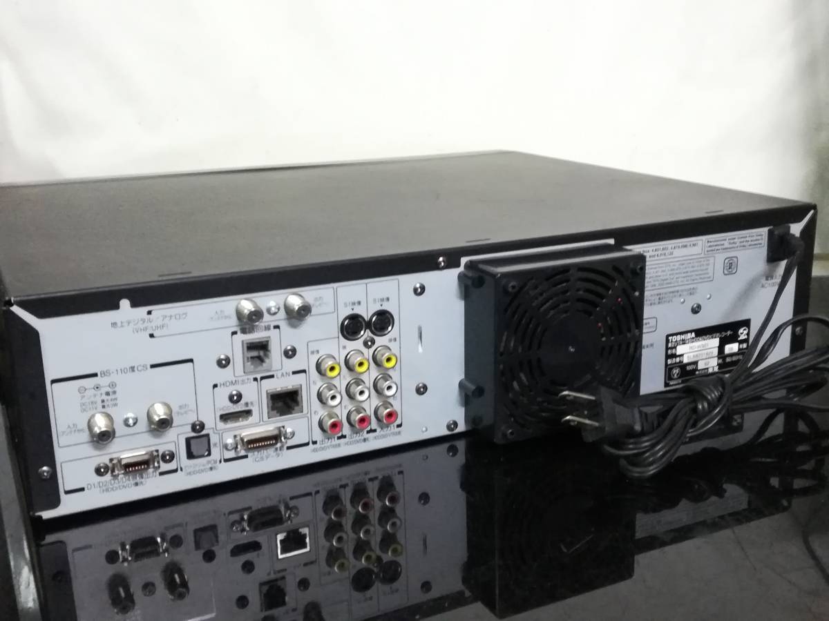 TOSHIBA RD-W301 VHS一体型DVDレコーダー ダビング10対応 リモコン HDMI付き 整備済み 付 2007年製 824 ...