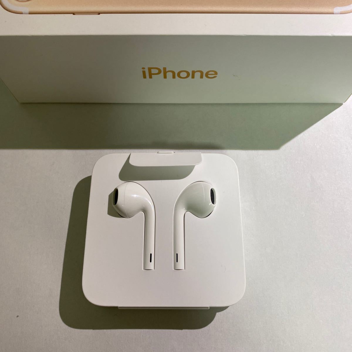 アップル純正 iPhone付属品イヤホン Apple EarPods with Lightning Connector ライトニングイヤホン iPhone7/8/X/XS/XR/11(イヤホン ...