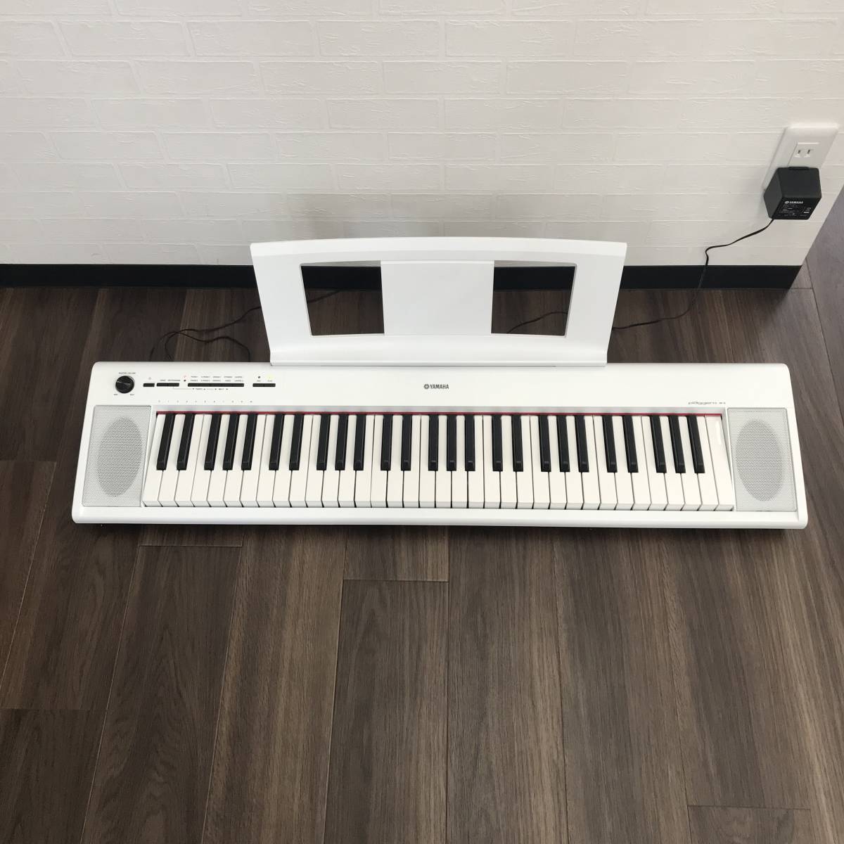大黒屋 YAMAHA 電子キーボード NP-12 WH paggero ピアジェロ ヤマハ 電子ピアノ 2017年製 コード付き(ヘルメット ...