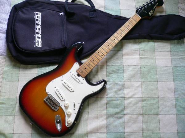 レア ELK/エルク CR-490 カマロギター ストラトタイプ ケース付(本体)｜売買されたオークション情報、yahooの商品情報を ...