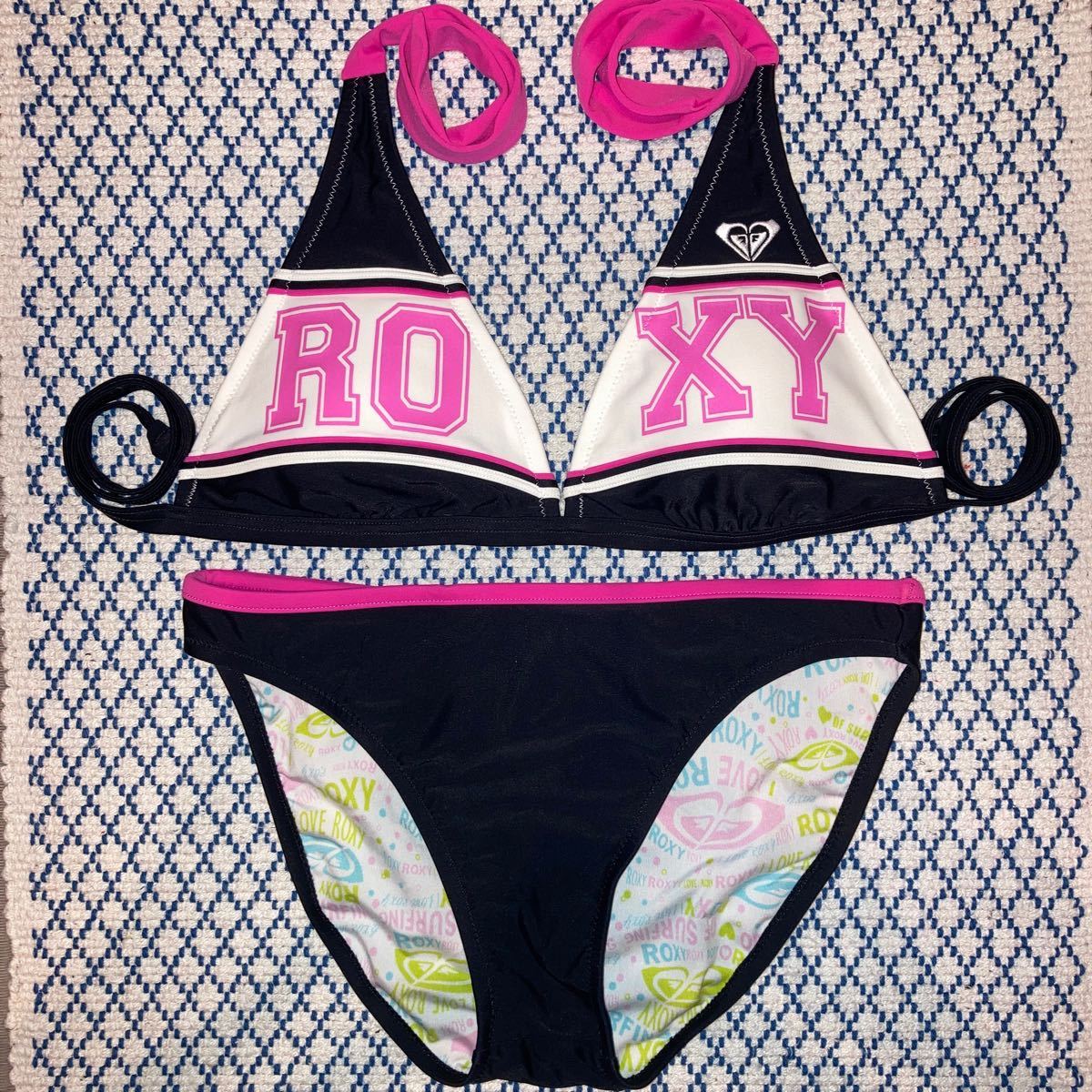 ロキシー ROXY 水着 ビキニ ブラック／ピンク(三角ビキニ)｜売買されたオークション情報、yahooの商品情報をアーカイブ公開 - オークファン（aucfan.com）