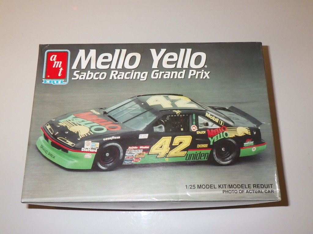 AMT 1/25 Mello Yello Sabco Racing Grand prix Nascar ナスカー 欠品あり(レーシングカー ...