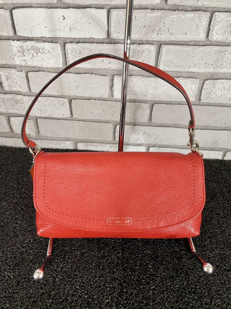 D289 1円スタート COACH コーチ ポーチ ショルダー レディースバッグ レザーレッド 2way(ポーチ)｜売買されたオークション情報、yahooの商品情報をアーカイブ公開 ...