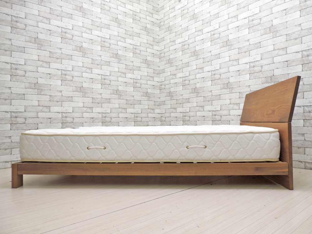 マスターウォール MASTERWAL レヴィベッド LEVY BED シングル ウォールナット 現行品 シーリー社 Sealy マットレス付 総額￥251 200- A(マットレス付き)｜売買 ...