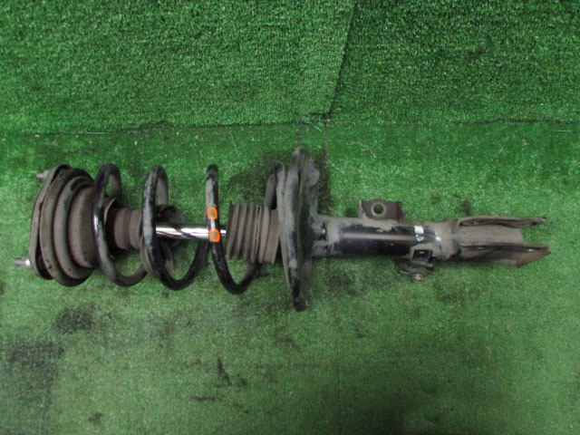 180546 ヴォクシー DBA-ZRR85G-BRXGP 左フロントストラット 48520-28480(ショックアブソーバー)｜売買された ...