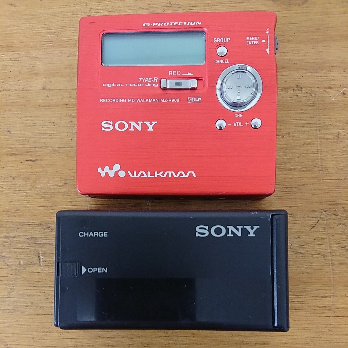 SONY MZ-R909 WALKMAN G-PROTECTION ソニー ウォークマン ポータブルMDプレイヤー レトロ RS46(録音 ...