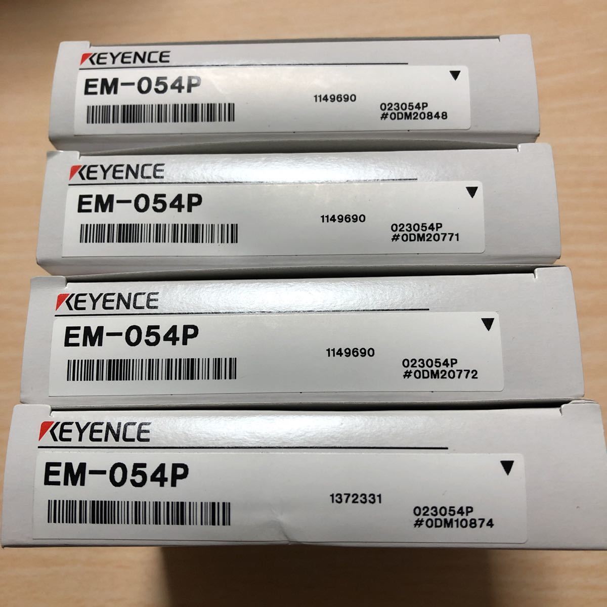 KEYENCE アンプ中継型近接センサー EM-054P 4個セット(電材、配電用品)｜売買されたオークション情報、yahooの商品情報を ...