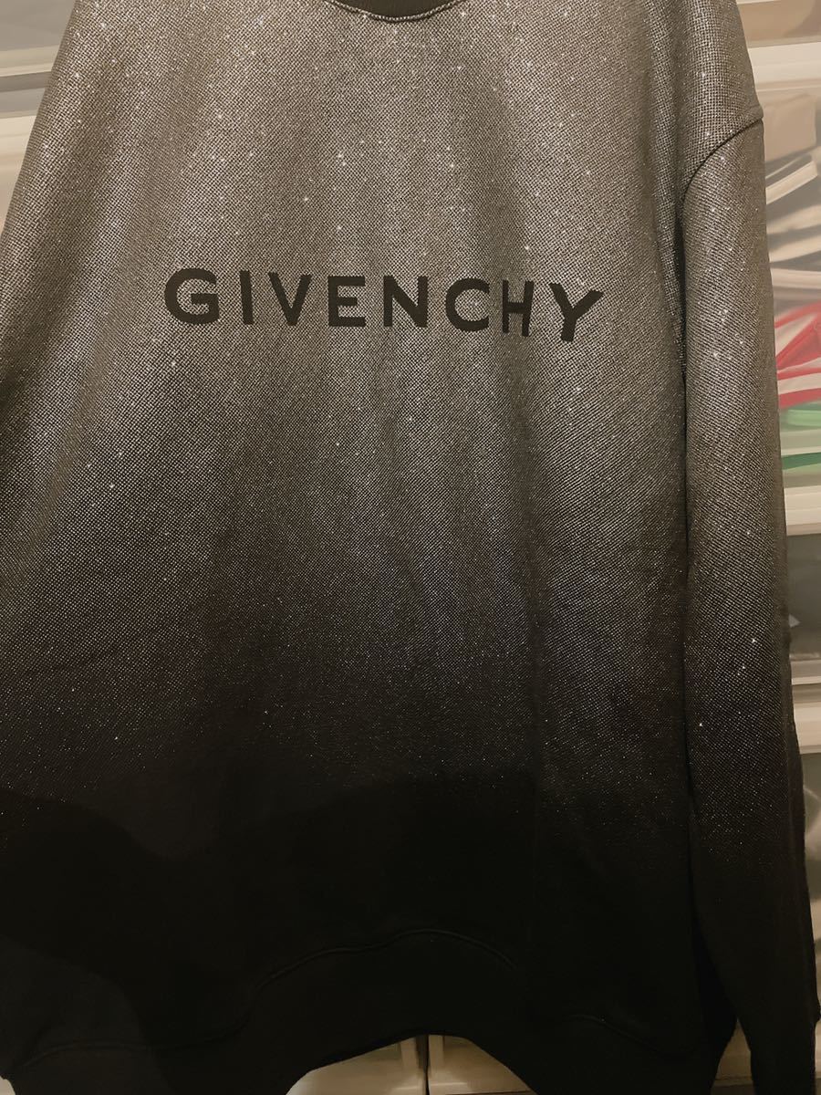 ジバンシィ ロゴスウェット XL GIVENCHY(男性用)｜売買されたオークション情報、yahooの商品情報をアーカイブ公開 - オークファン（aucfan.com）