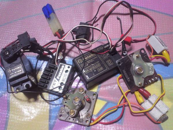 Futaba FET MC110 FP-S128 レシーバー AM27MHz スピコン(その他)｜売買されたオークション情報、yahooの商品 ...