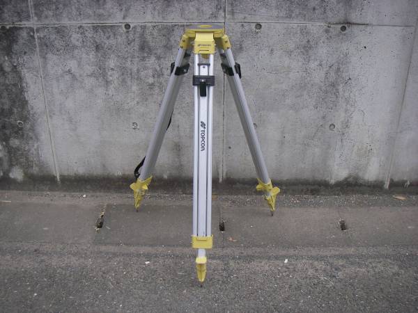 トプコン純正 平面アルミ三脚 TP-110 TOPCON 測量②トランシット(測量、角度計)｜売買されたオークション情報、yahooの商品情報 ...