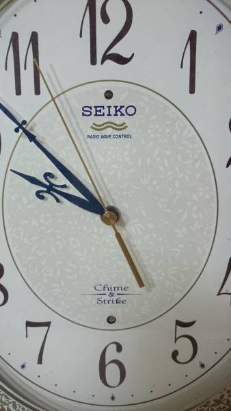 SEIKO 時報付 チャイム＆ストライク 電波掛時計 RX204B(アナログ)｜売買されたオークション情報、yahooの商品情報をアーカイブ ...