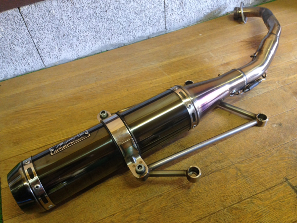 シグナスX SE44J MAC MRD マフラー(マフラー本体（社外）)｜売買されたオークション情報、yahooの商品情報をアーカイブ公開 - オークファン（aucfan.com）