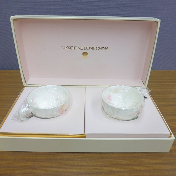 5414m NIKKO FINE BONE CHINA ティーカップ 2客セット コーヒー(コーヒー、ティー兼用)｜売買されたオークション情報 ...