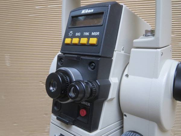 K12291 NIKON/ニコン光波距離計/セオドライト/NTD-2B/ケース付(測量、角度計)｜売買されたオークション情報、yahooの商品情報をアーカイブ公開 - オークファン ...