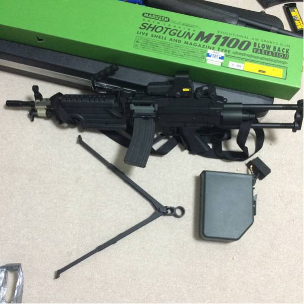 AK M249 minimi PARA セット 電動ガン(電動ガン)｜売買されたオークション情報、yahooの商品情報をアーカイブ公開 ...