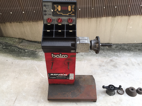 タイヤバランサー 手動式 balco B930(タイヤチェンジャー)｜売買されたオークション情報、yahooの商品情報をアーカイブ公開 ...