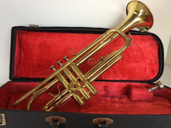 OPAL YOKOYAMA トランペット 77 210 品 現状(本体)｜売買されたオークション情報、yahooの商品情報をアーカイブ公開 - オークファン（aucfan.com）
