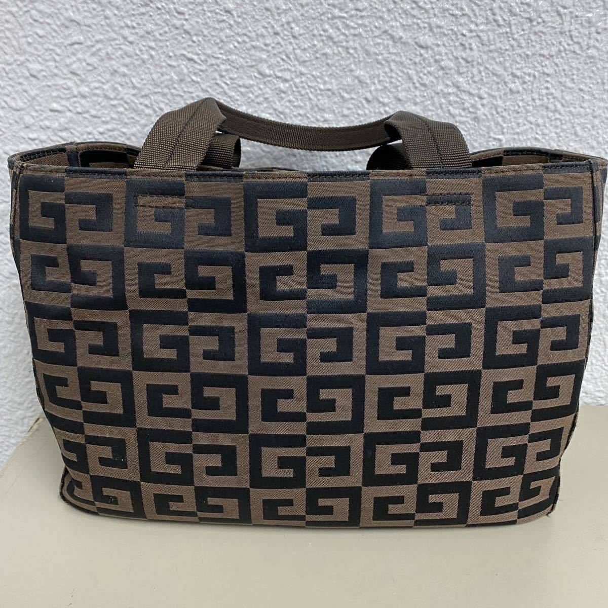 GIVENCHY ハンドバッグ トートバッグ ジバンシイ R(女性用)｜売買されたオークション情報、yahooの商品情報をアーカイブ公開 - オークファン（aucfan.com）