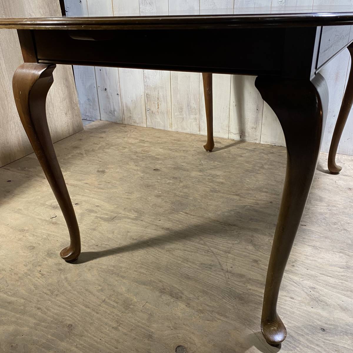 札幌発 ETHAN ALLEN イーセンアーレン クイーンアン様式 ダイニングテーブル アメリカ アンティーク調 猫脚 エクステンション可 菊倉TK(その他)｜売買されたオークション情報 ...