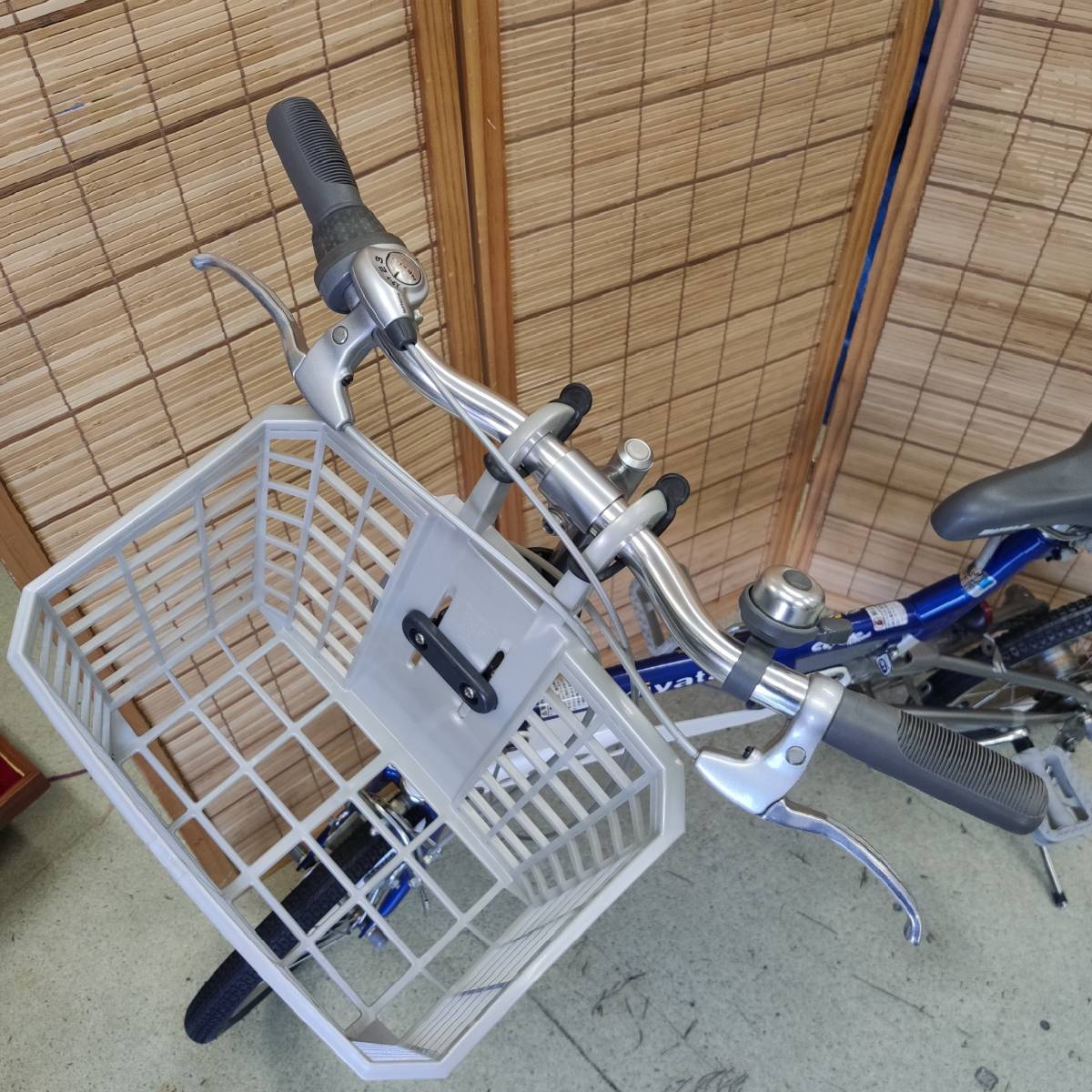 BIz006R ほぼ miyata CLICK FOLDING 16インチ 折りたたみ自転車 ブルーxホワイト ギア変速3段 ミヤタ クリック ...