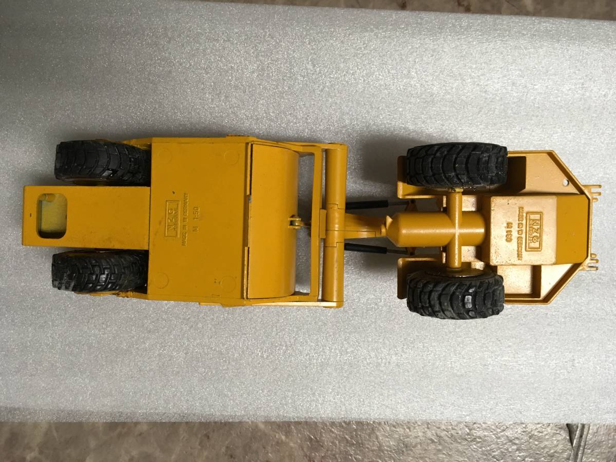 NZG modelle製 CATERPILLAR社 モータースクレーパー ミニカー ジャーマニー製(建設車両、作業車)｜売買されたオークション ...