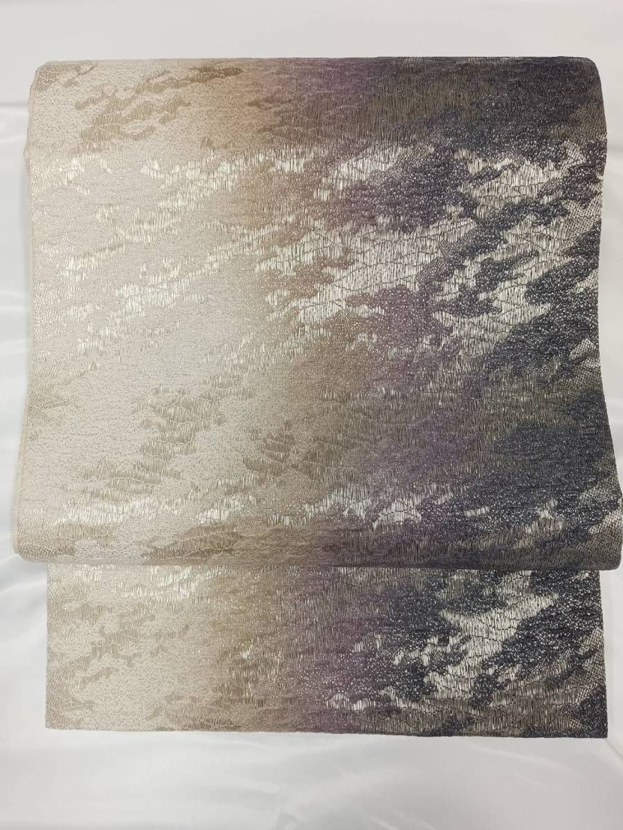 kimono_alter b-9 袋帯 上品な銀糸 暈し 長尺(仕立て上がり)｜売買されたオークション情報、yahooの商品情報をアーカイブ公開 - オークファン（aucfan.com）