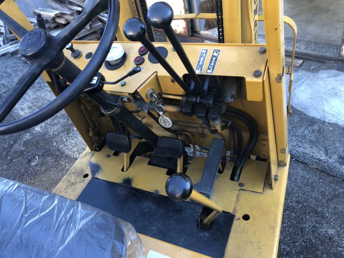KOMATSU コマツ フォークリフト FG07-2 パワステ ガソリン車 マニュアル車 700kg(その他)｜売買されたオークション情報 ...