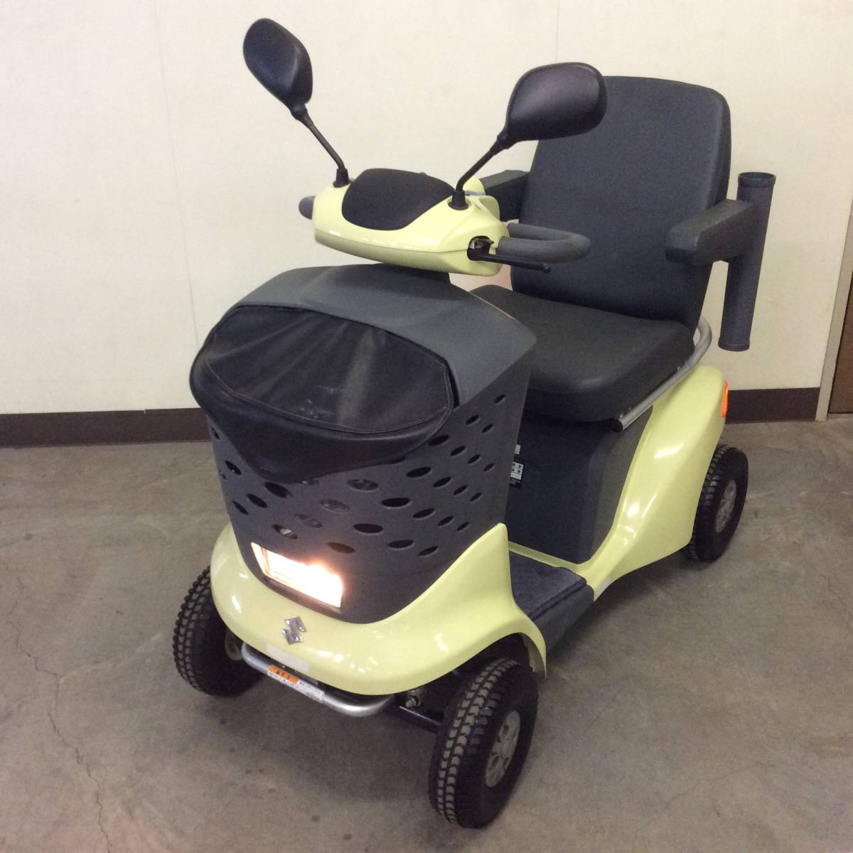 TH-5384 スズキ セニアカー ET4D9 ペールイエロー 動作良好 年末セール 引き取り限定 静岡県浜松市(電動車)｜売買されたオークション情報、yahooの商品情報をアーカイブ公開 ...
