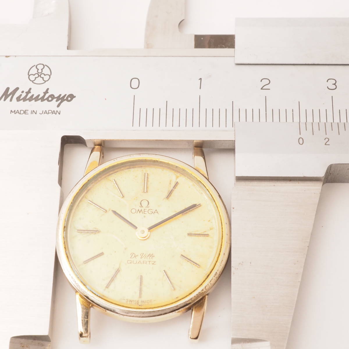 オメガ デビル ラウンド クォーツ Ref 591.012 Cal 1353 OMEGA De Ville QUARTZ ゴールド文字盤 ...