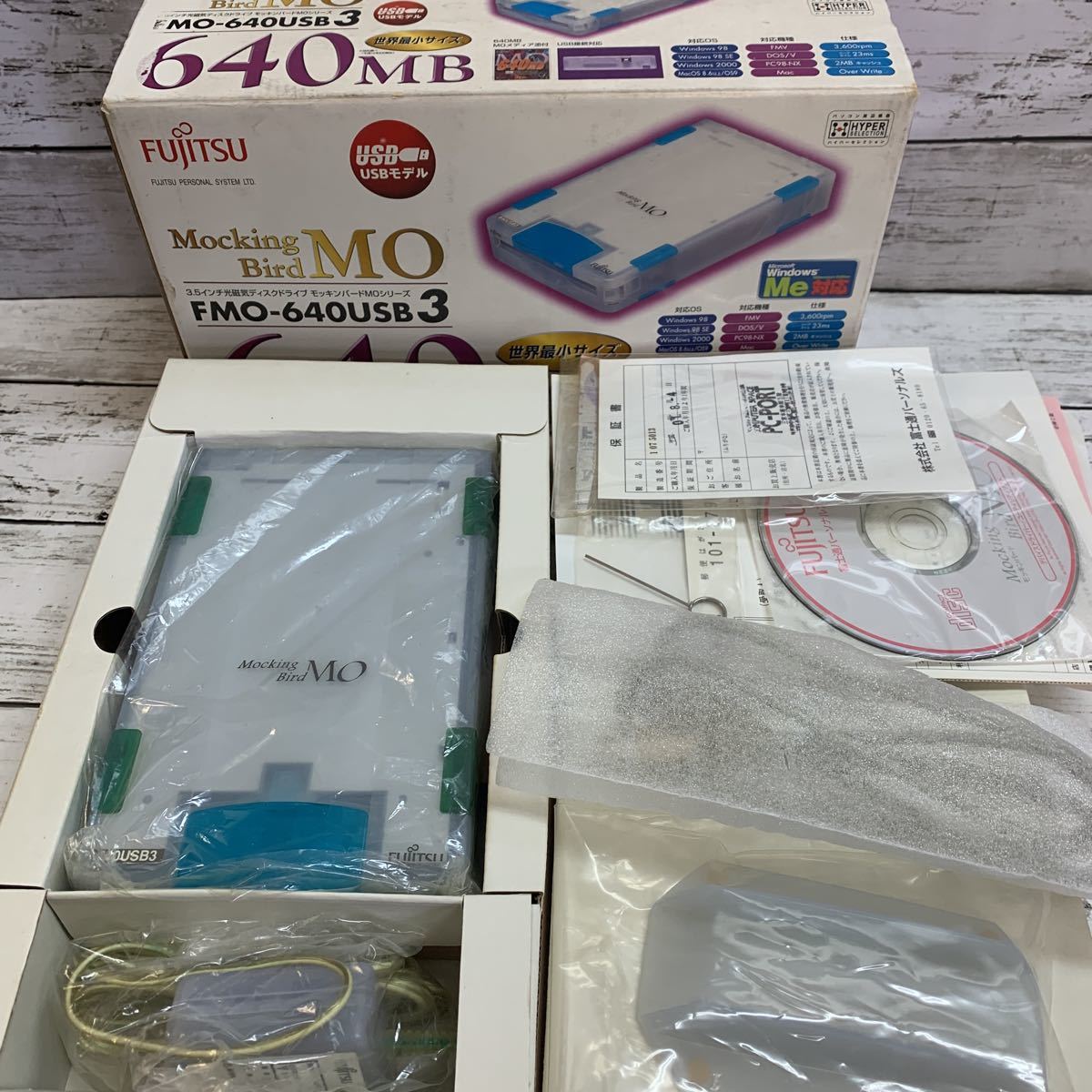 長期保管品 Fujitsu FMO-640USB3 640MB MO + MOディスク 富士通 MOドライブ Mocking Bird MO ...