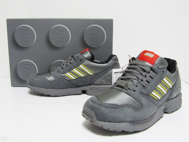 新作 2021年製 ADIDAS ZX 8000 LEGO ASH GREY FY7080 US9.5 アディダス コラボ レゴ アッシュ ...