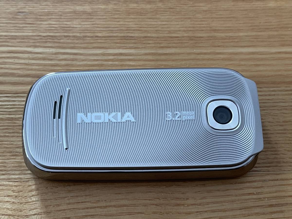 再出品 品 Nokia 7230 / Warm Silver / Nokia RM-604 V 10.81 / UMTS 2100 / SIM ...