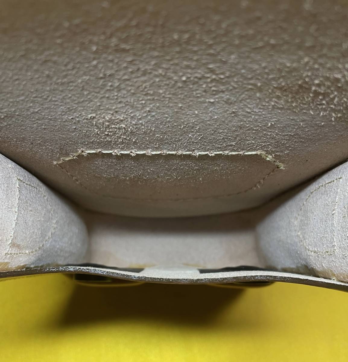 rb RAID BACK leather works ポーチ ショルダー バッグ サコッシュ ベルト レザー(ショルダーバッグ)｜売買されたオークション情報、yahooの商品情報をアーカイブ ...