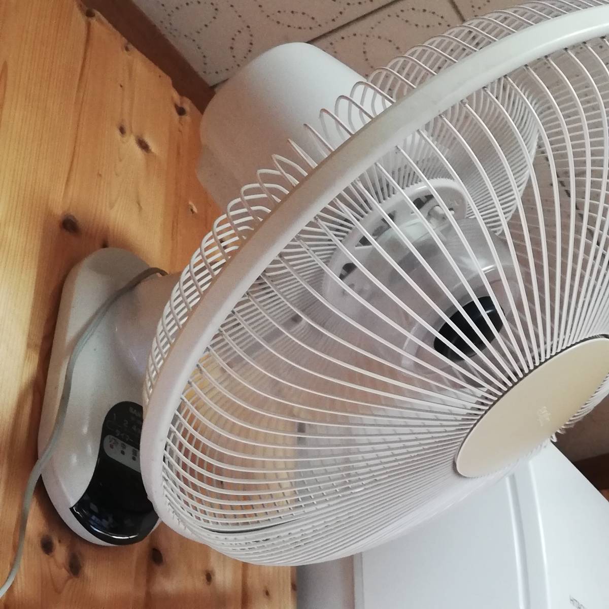 SANYO EF-30KR1 壁掛け扇風機 リモコン EF-MOKR 付き ジャンク 首振り きません(扇風機)｜売買されたオークション情報 ...