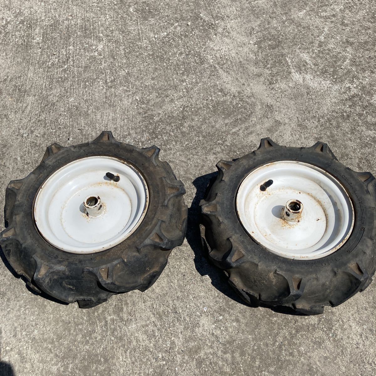 クボタ TR60 タイヤ 左右2本セット(パーツ)｜売買されたオークション情報、yahooの商品情報をアーカイブ公開 - オークファン（aucfan.com）