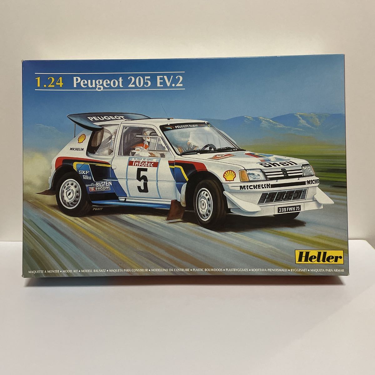 エレール プジョー 205 EV.2 Heller peugeot 1/24(ラリー)｜売買されたオークション情報、yahooの商品情報を ...