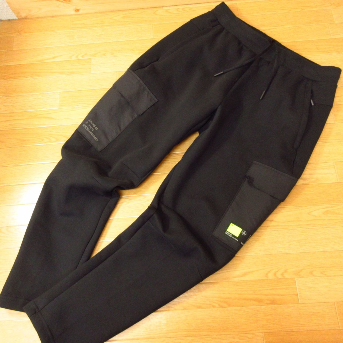 adidas アディダス AG D-91074 herzogenaurach ジョガーカーゴパンツ ジャージ メンズ 黒 Lサイズ P2867 ...