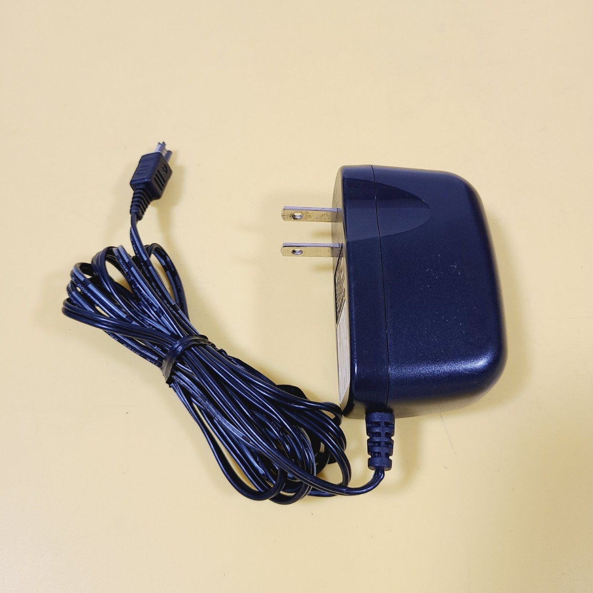 1009-2 ビクター純正 ACアダプター Victor AP-V20 11V 1A 送料350円(変圧器、アダプター)｜売買された ...