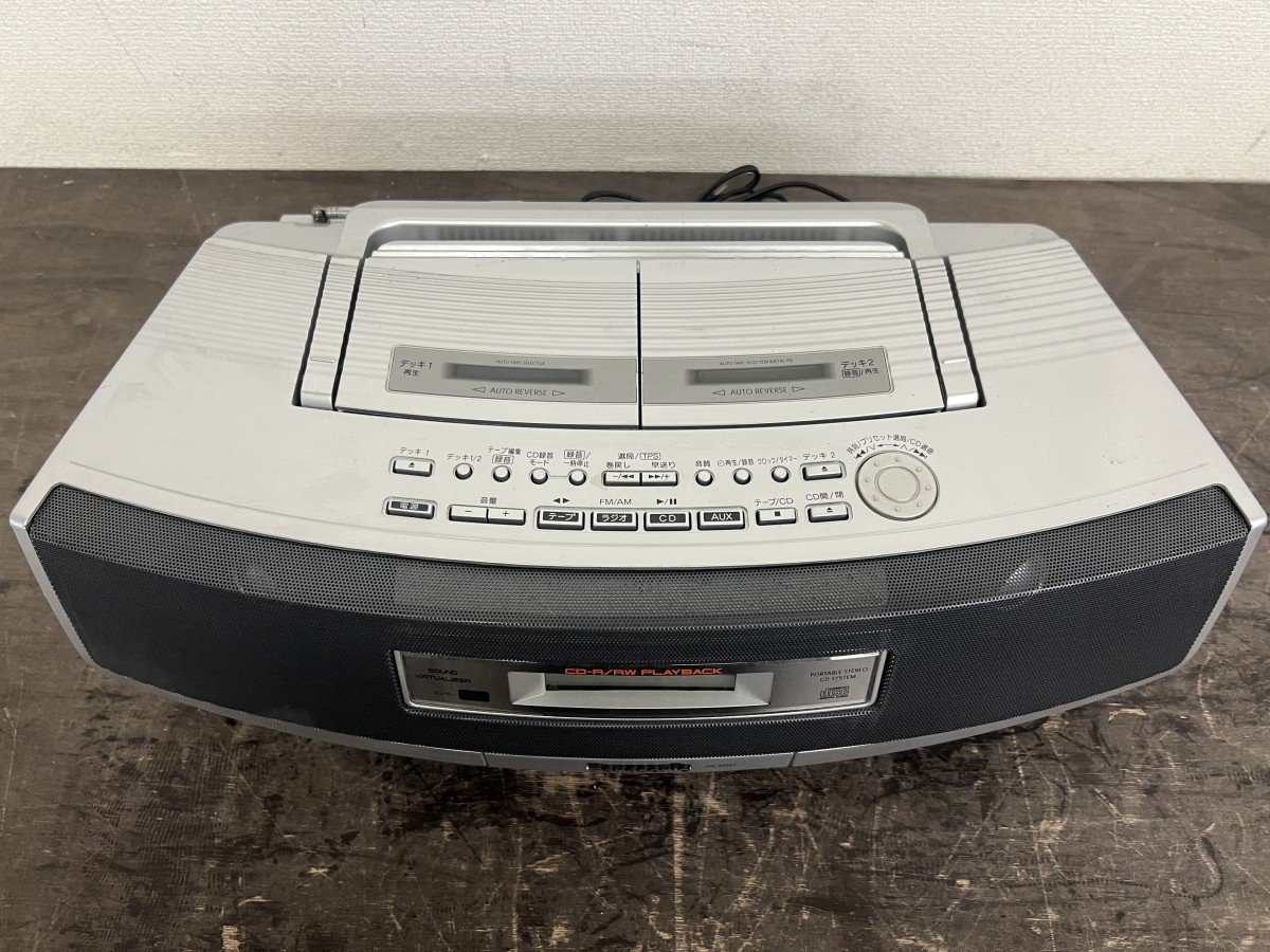 中古】パナソニック CDラジオカセット シルバー RX-ED57-S 新古品