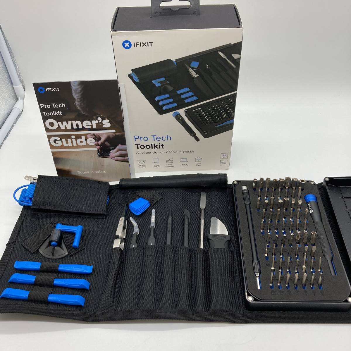 iFixit Pro Tech Toolkit 電子製品やコンピューター スマートフォン タブレット 精密ドライバービットセット/Y12435 ...