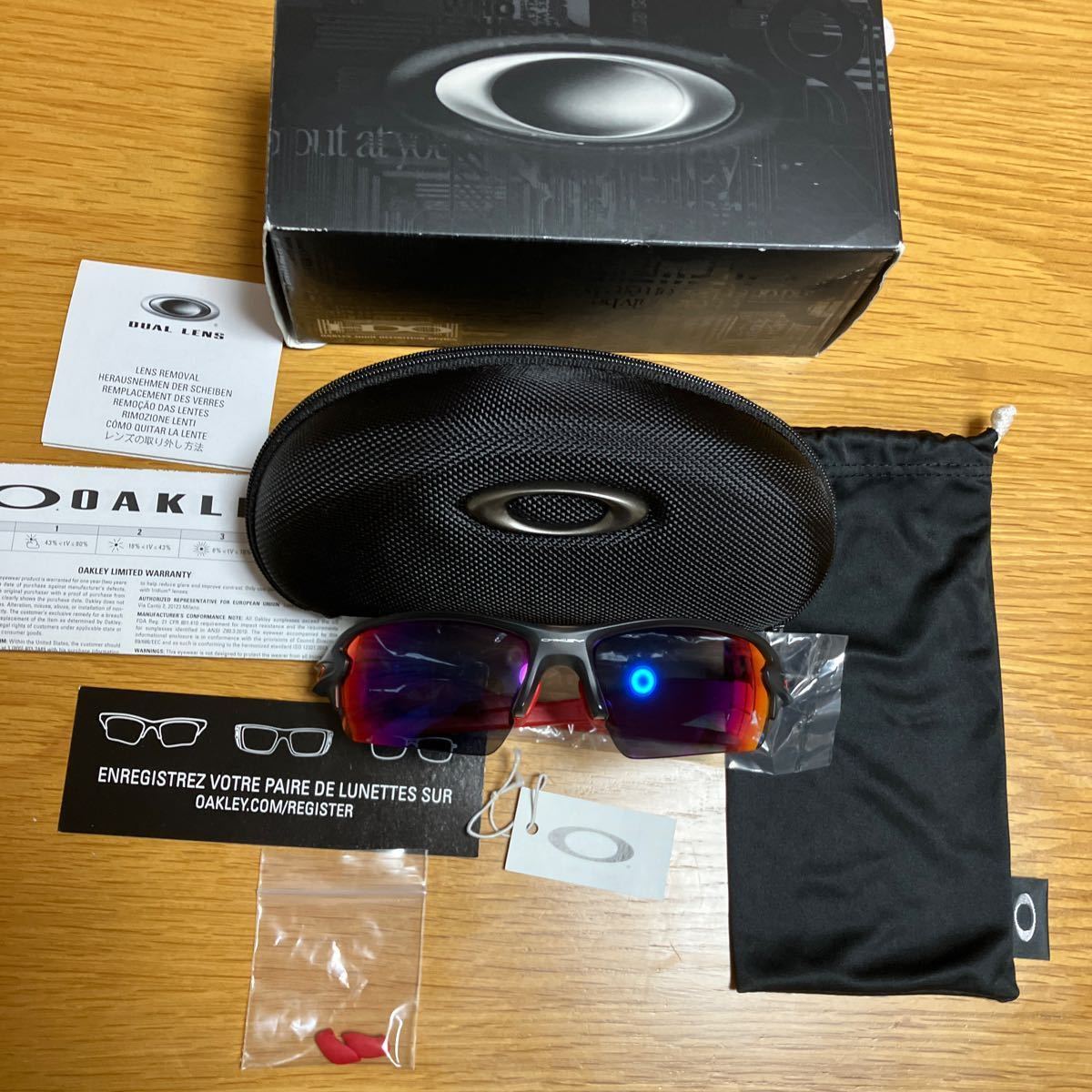 オークリー サングラス OAKLEY スポーツサングラス FLAK 2.0(セル、プラスチックフレーム)｜売買されたオークション情報、yahooの商品情報をアーカイブ公開 - オークファン ...